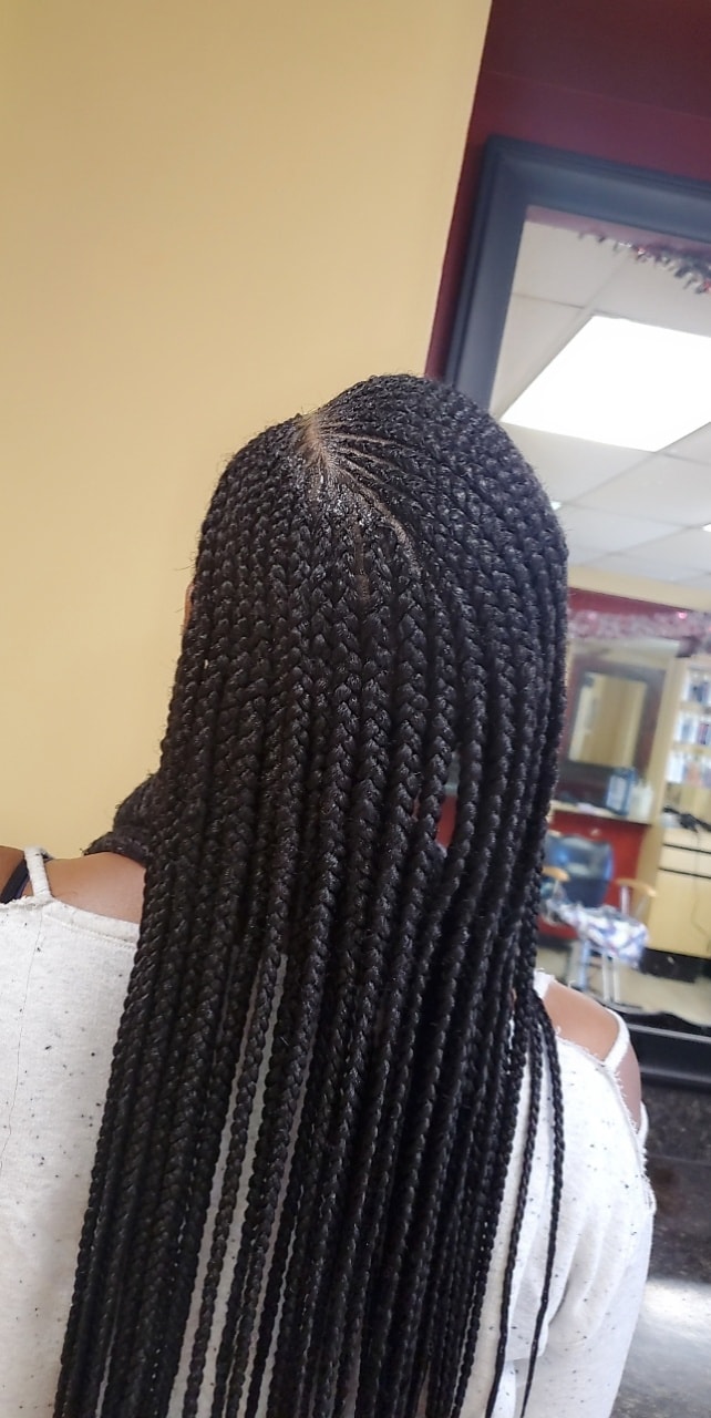 Feeding Cornrows – no1-hairbraiding